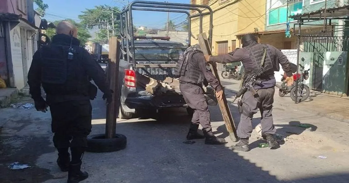 Policial do BOPE fica 17 minutos morto em nova megaoperação no RJ e ...